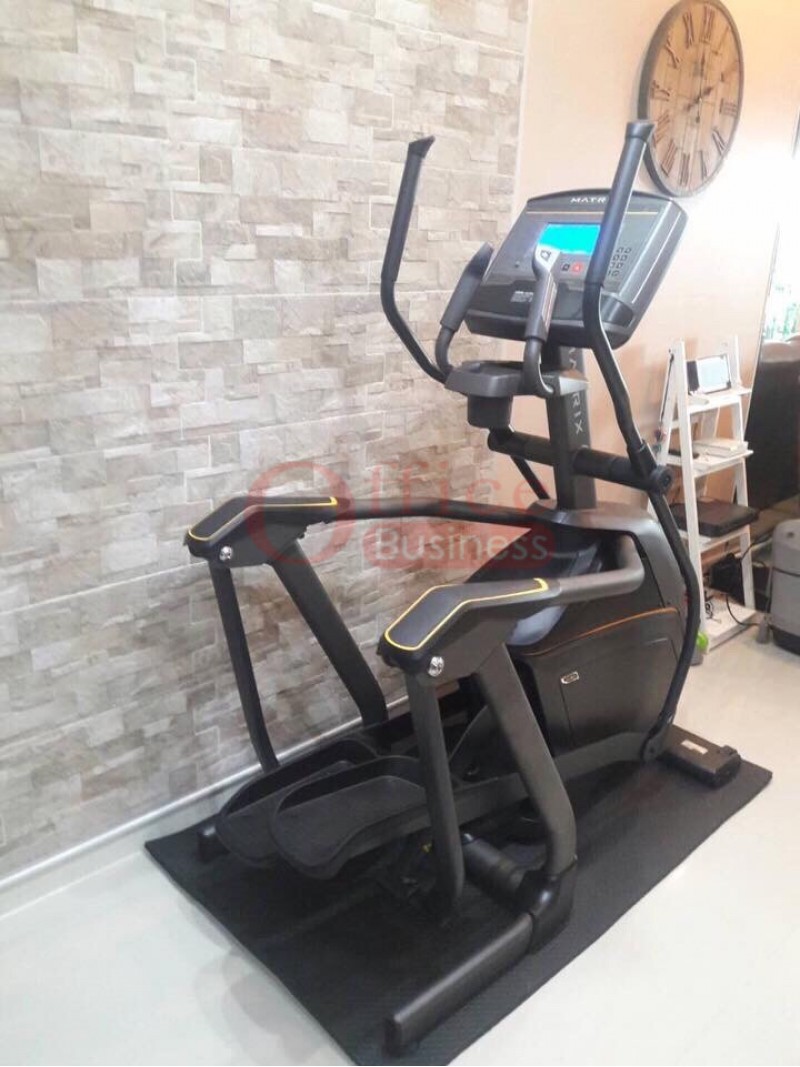 Matrix E30 XR Elliptical อุปกรณ์เครื่องใช้สำนักงาน เครื่องใช้สำนักงาน